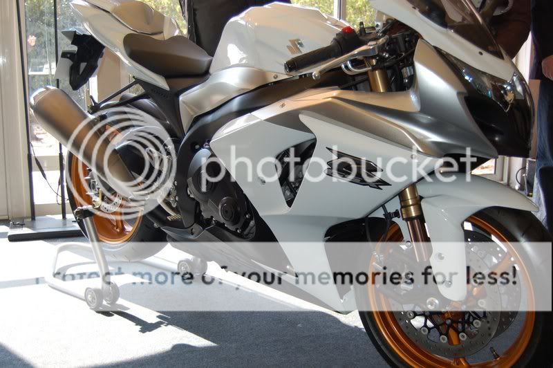 the '09 is here, launch pictures | Suzuki GSXR Forum